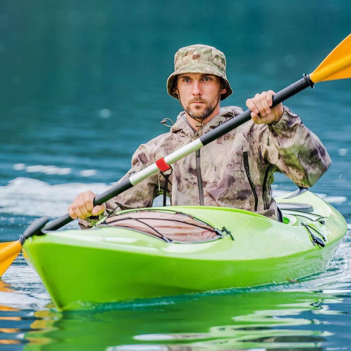 The Best Kayak Paddle Leash To Make Your Kayaking Safer!