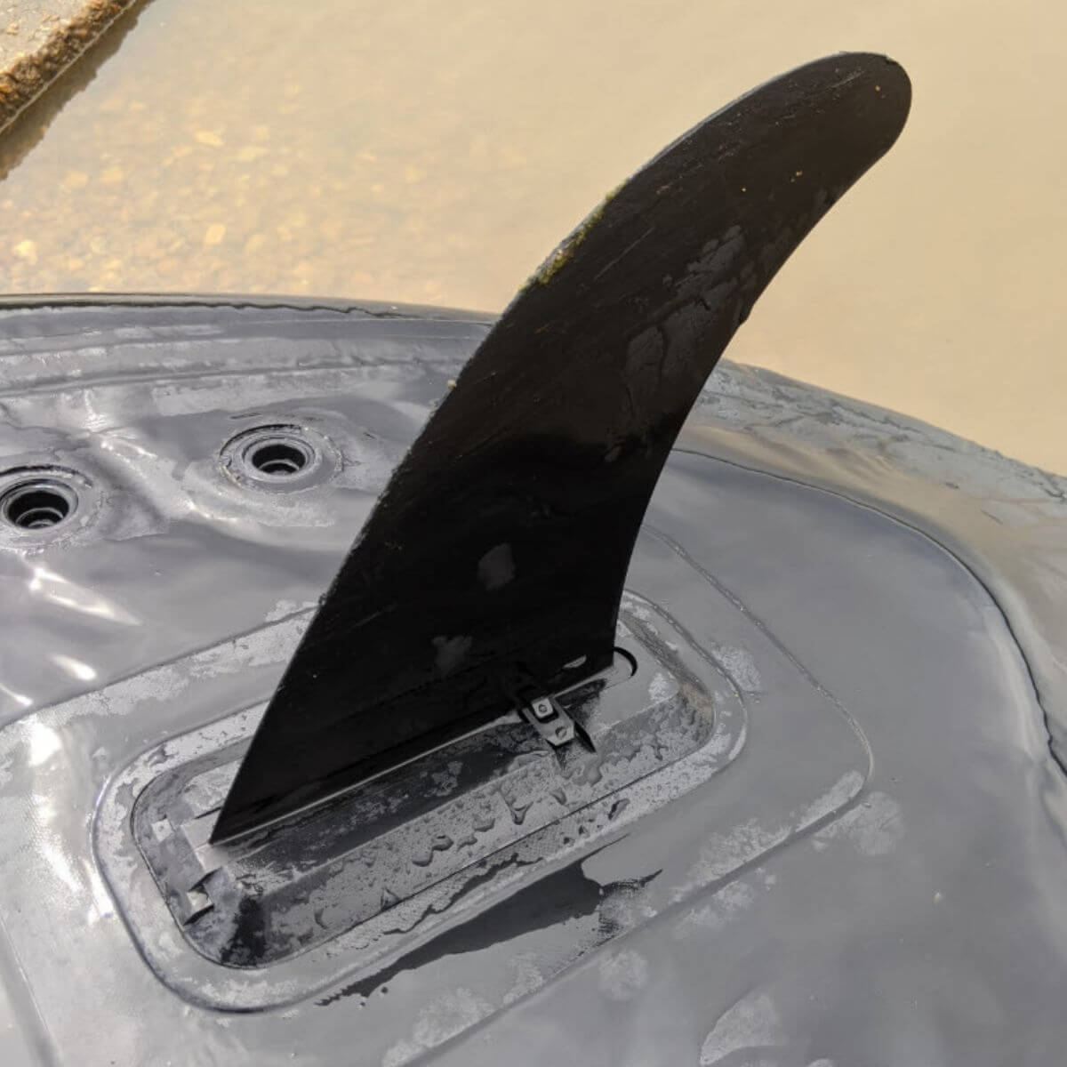 Comparing Kayak Skegs: A Guide to Find the Perfect Tailfin!