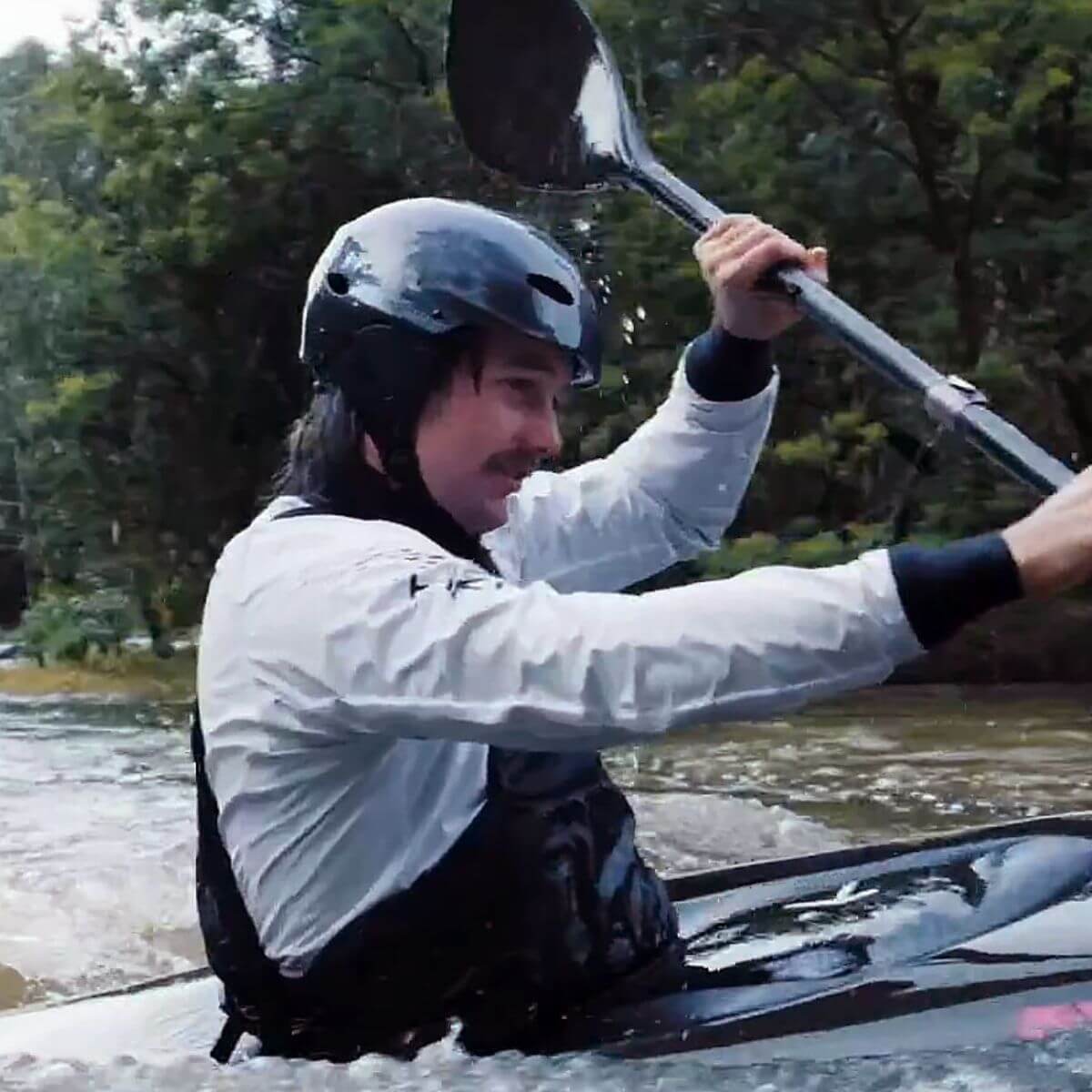 Kayak Helmets: 4 Top Choices To Keep Your Noggin Safe!