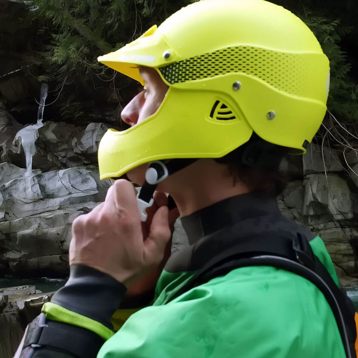 Kayak Helmets: 4 Top Choices To Keep Your Noggin Safe!